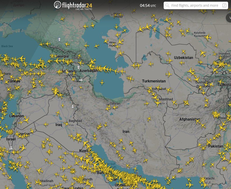 Flights resume over Iran after airspace closure ends - Flightradar24 ...