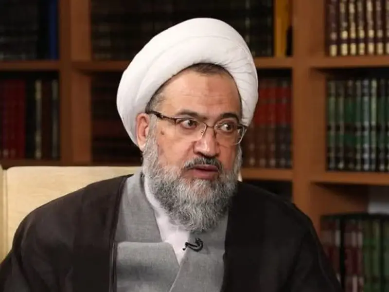عضو جامعه مدرسین حوزه علمیه قم هم مردان و هم زنان باید حجاب را رعایت