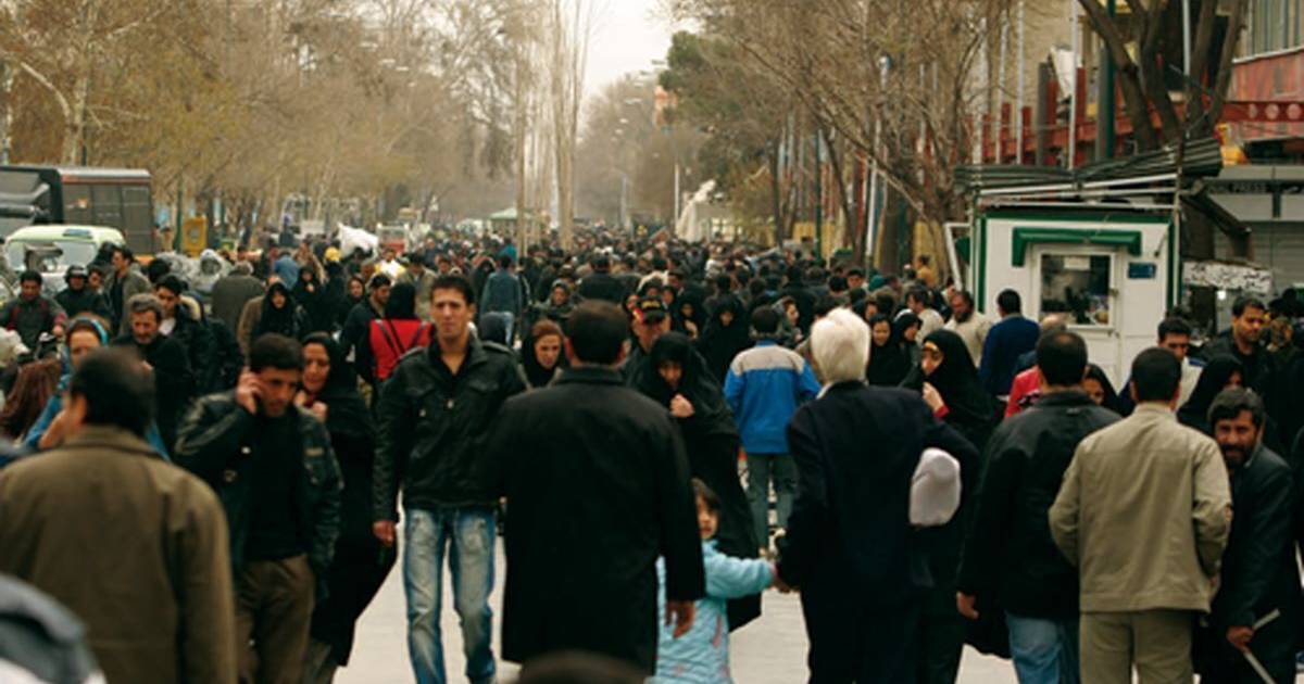 معاون وزارت بهداشت ۲۰ سال دیگر رشد جمعیت در ایران به صفر میرسد