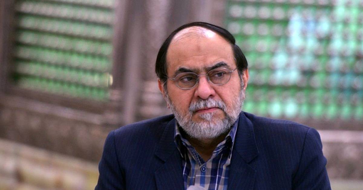 عضو شورای عالی انقلاب فرهنگی زن بیحجاب به مرد میگوید من در دسترس